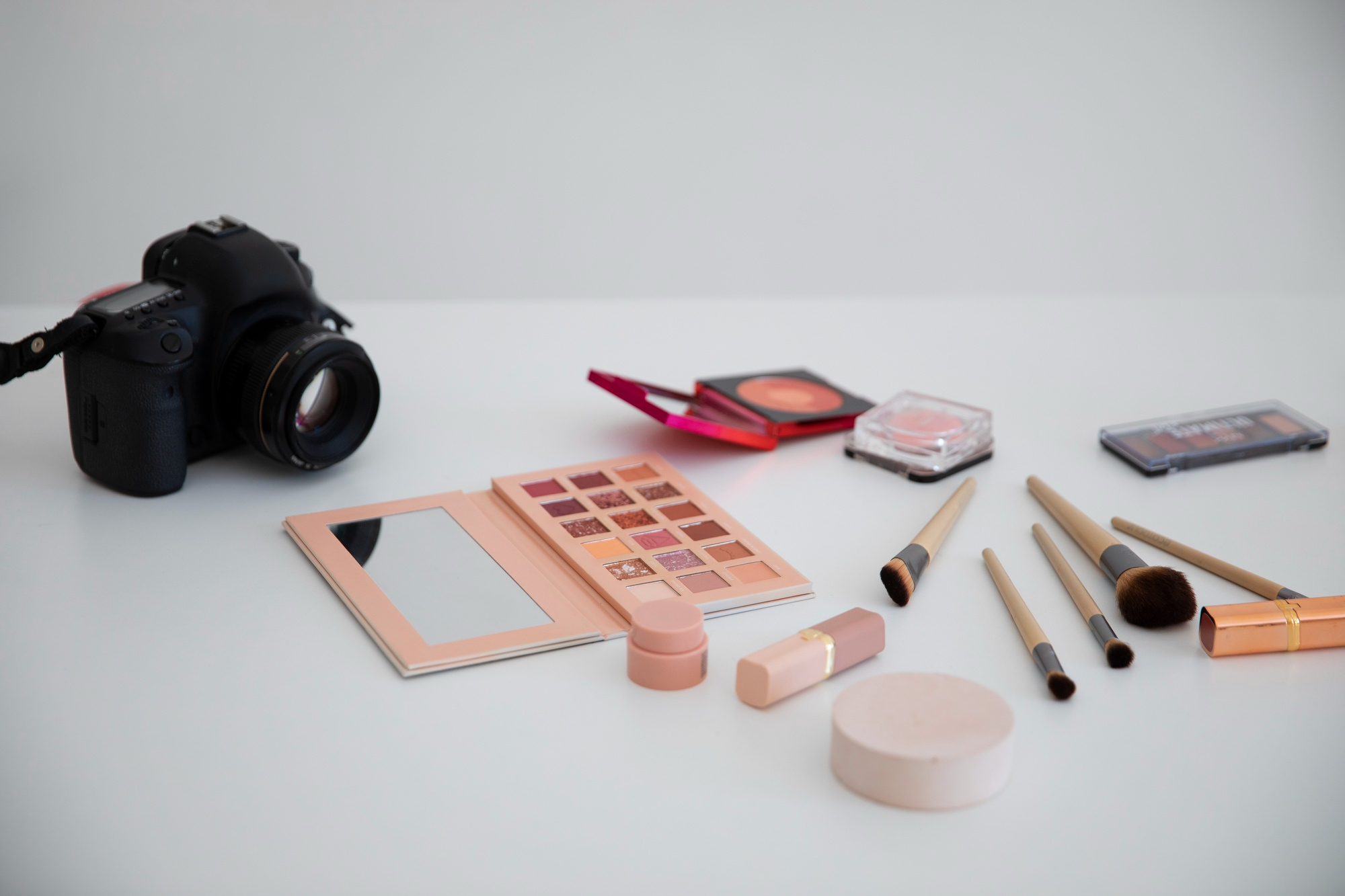 Top 5 Kedai Makeup Local Terbaik 2025 - Zufora